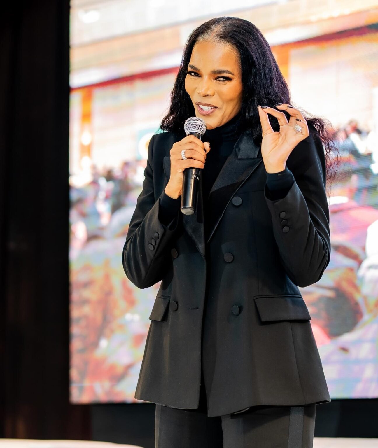 Actress Connie Ferguson exposes scammer pretending to be her on ...